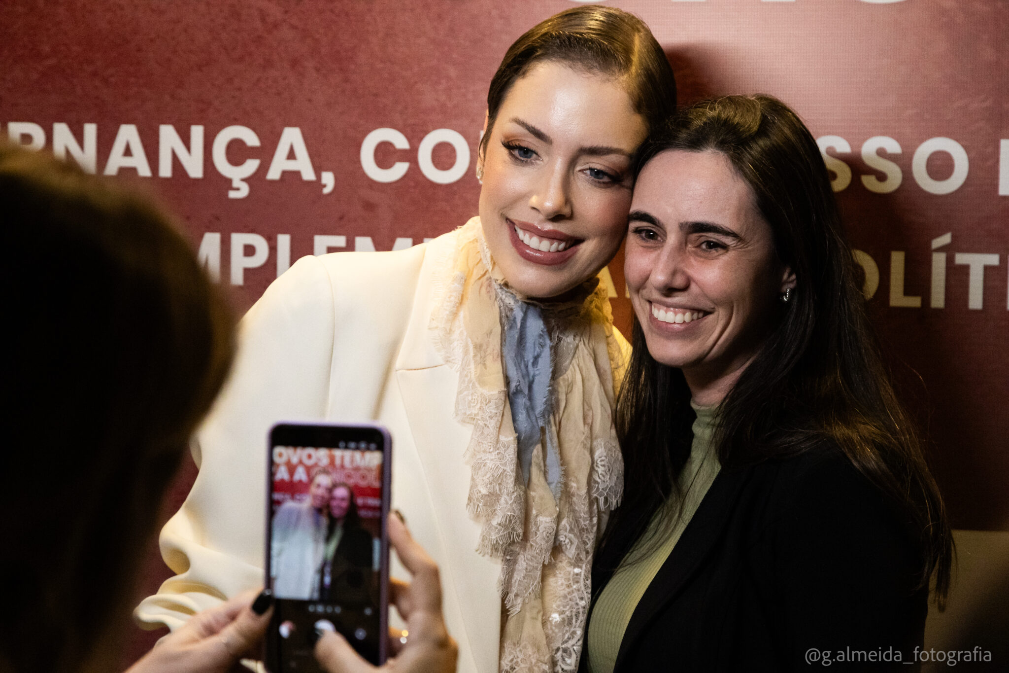 Exclusivo: Fabiana Justus conta sua jornada contra a leucemia
